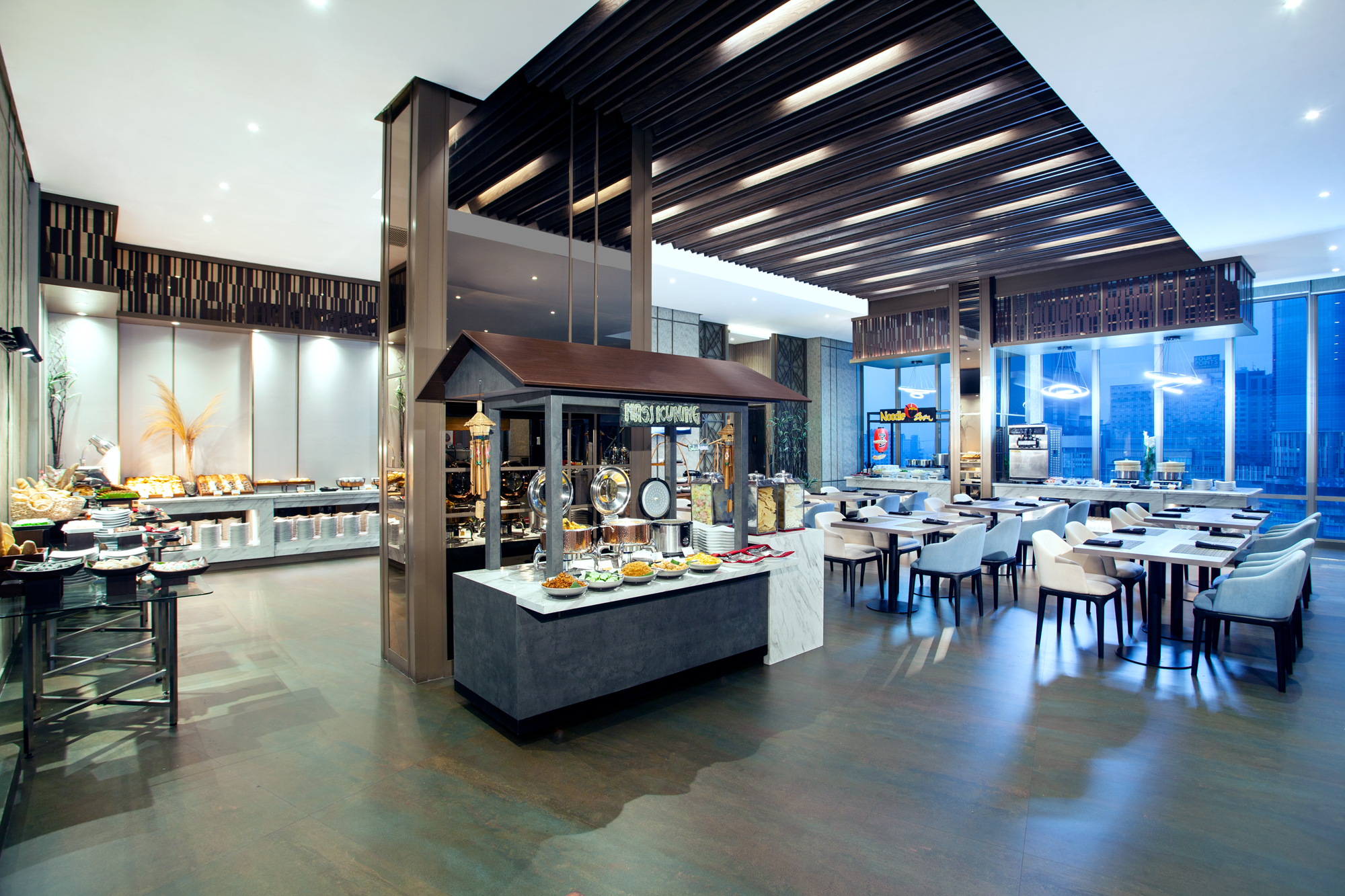 Palladium Restaurant Platinum Hotel Tunjungan Surabaya